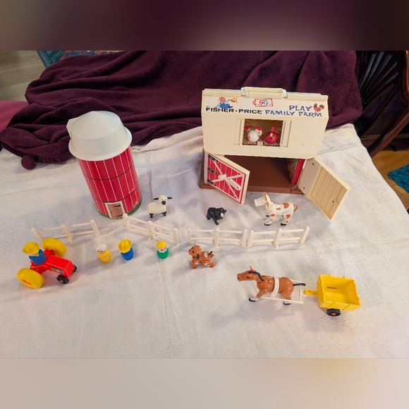Fisher-Price | Toys | Fisherprice Family Farm Playset With Red Silo 95 ...